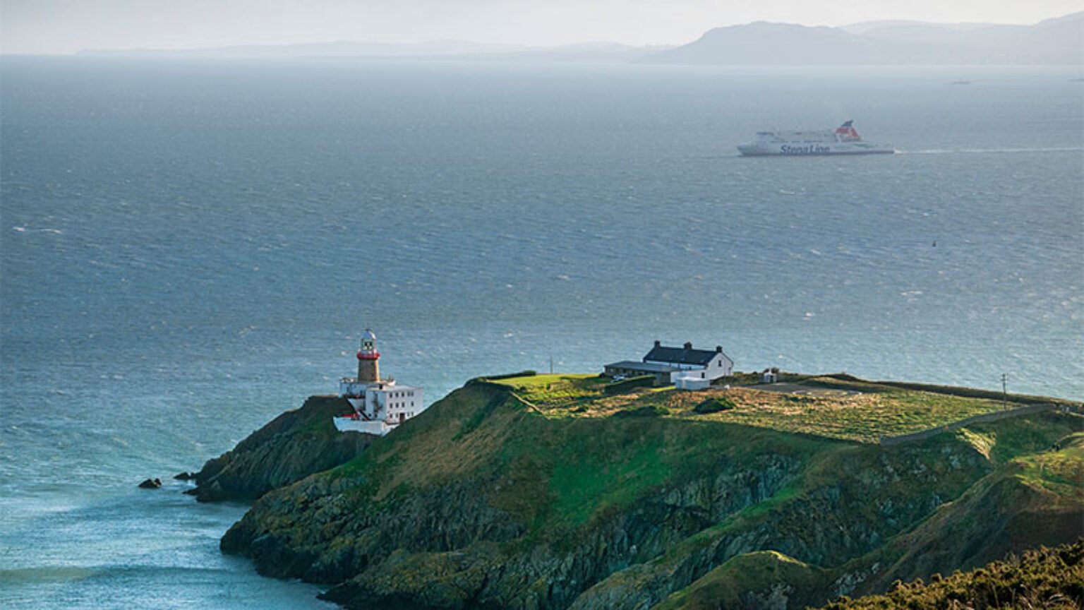 Ferry to Paris | Top 5 Routes by Ferrygogo.co.uk